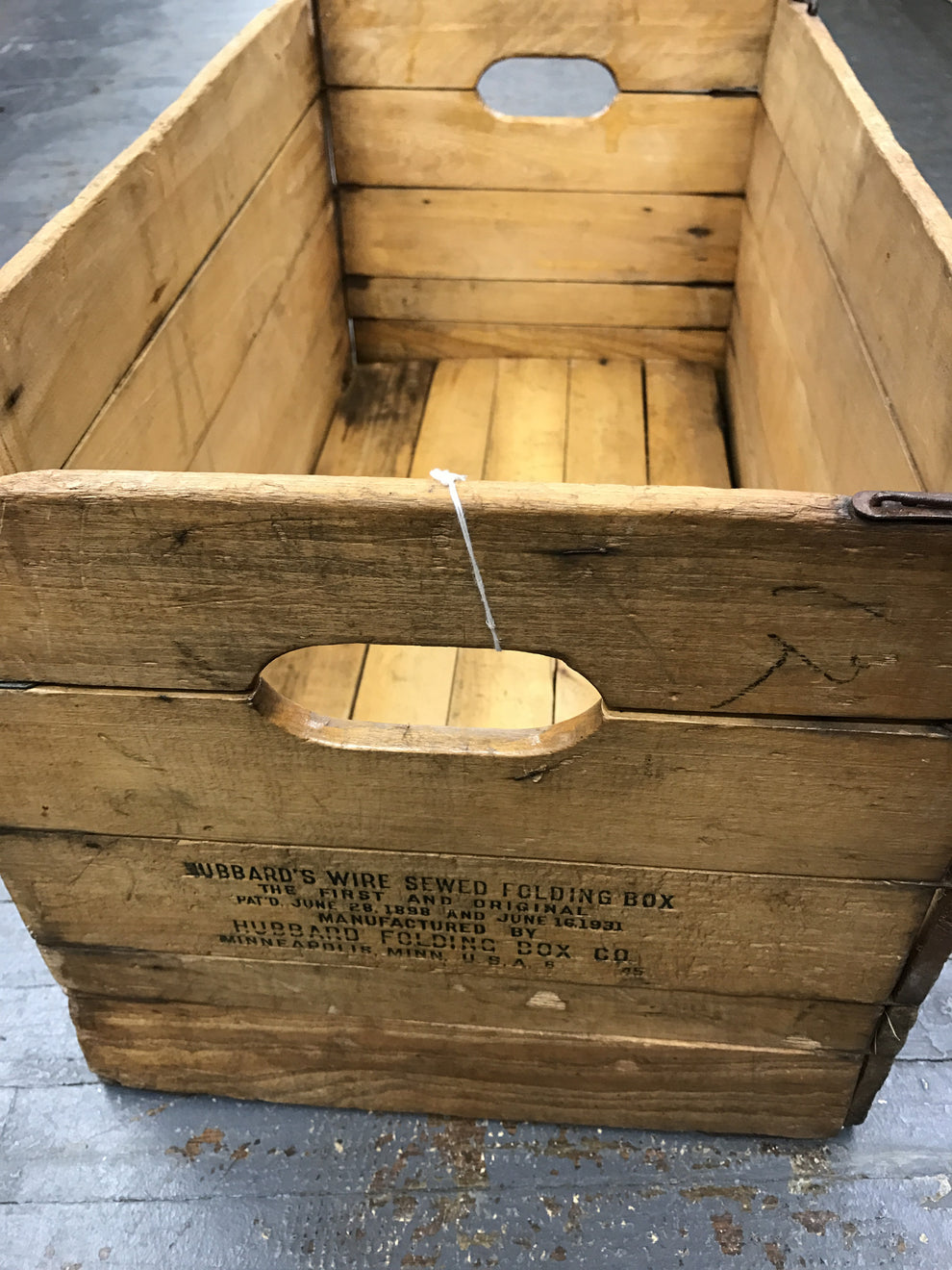 Antique Vintage Hubbard's Wire Sewed Folding Box Schafer Company ...